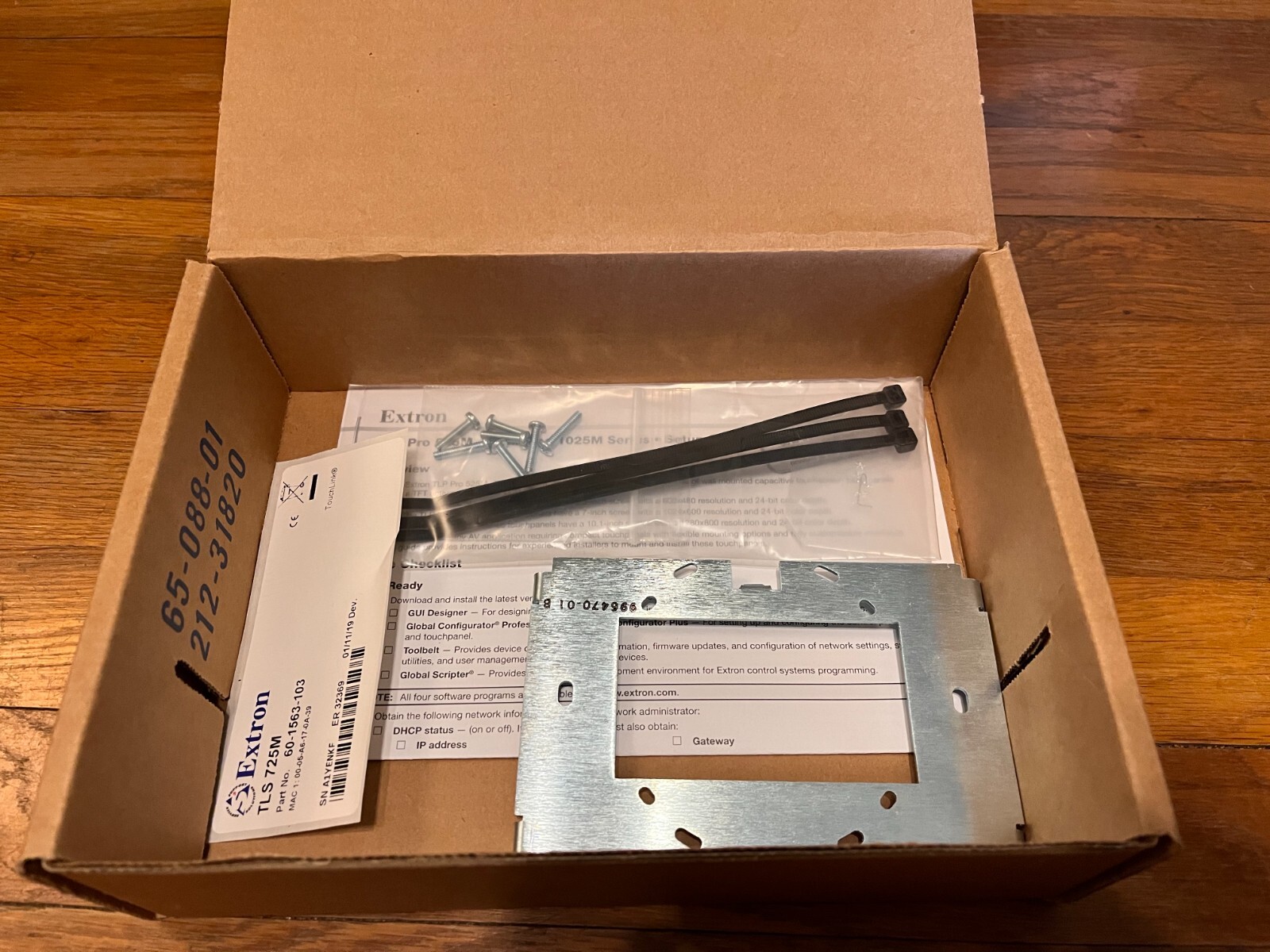 Extron TLS 725M 7" Touch Screen Control Panel / Scheduling Panel | eBay