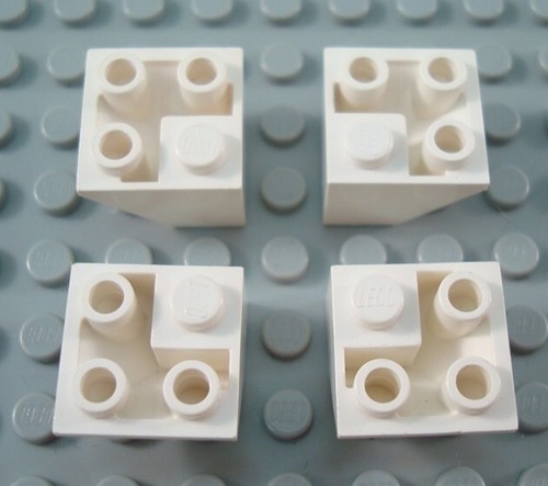 LEGO Lot of 4 White 2x2 Inverted Corner Slopes Pieces | eBay
