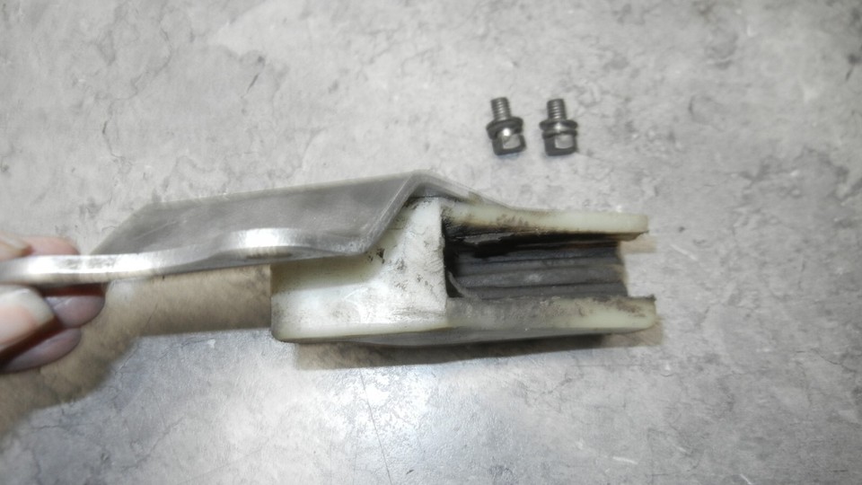 1979 YAMAHA YZ250F YZ 250 F SWINGARM CHAIN GUIDE 2X4-22179-00-00 | eBay