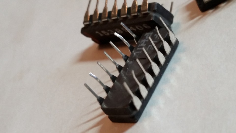 7 VINTAGE 14-Pin IC Integrated Circuit Processor Chip FIE 15389406 ...
