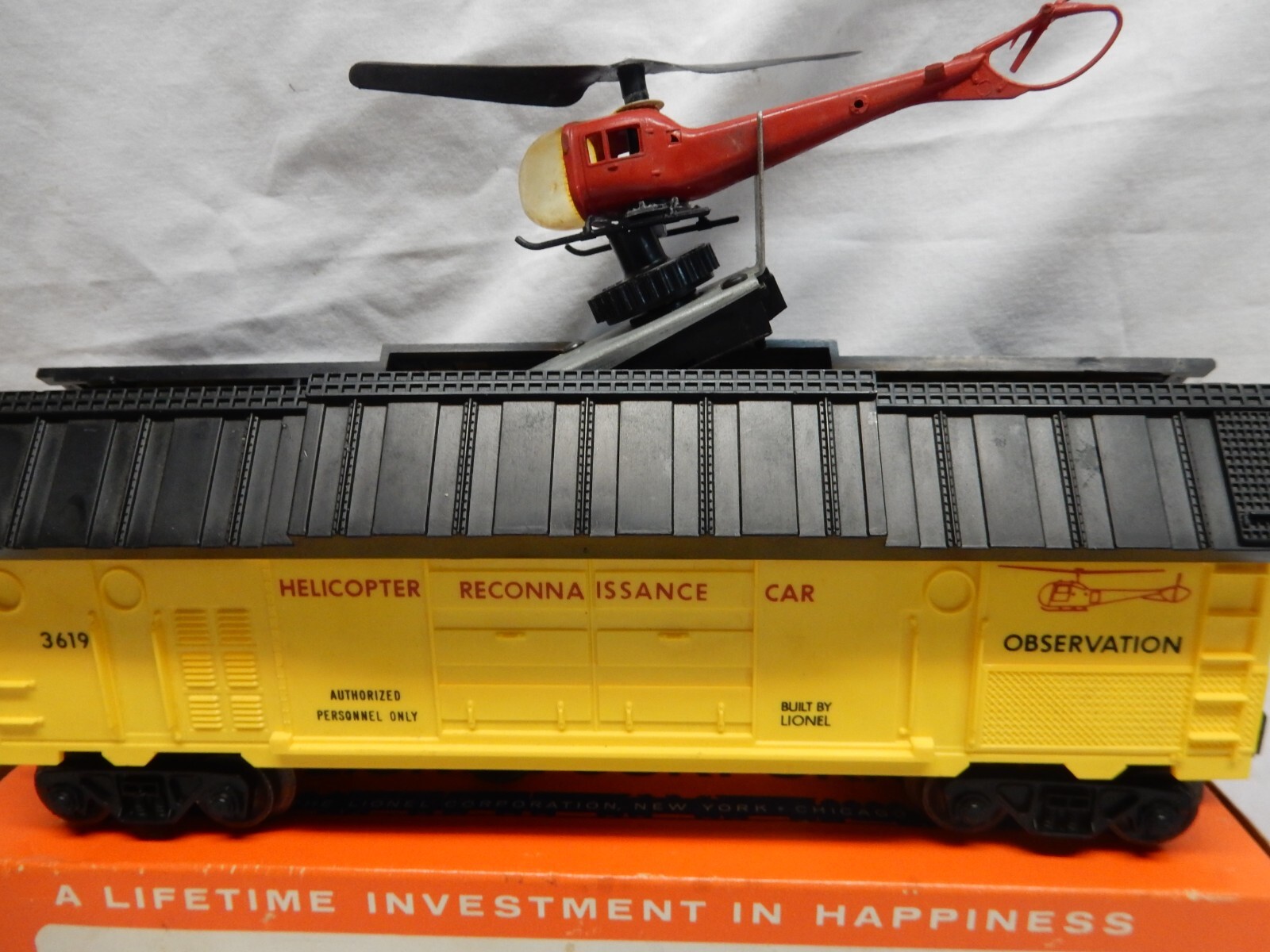 LIONEL 3619 HELICOPTER LAUNCHING RECONNAISSANCE BOX CAR IN OB, C-7 EX+ ...