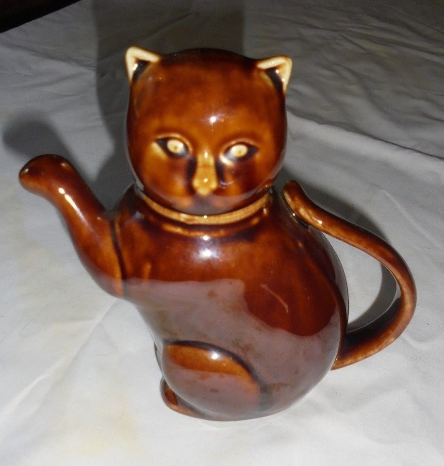 Brown cat teapot, creamer pitcher w/raised paw & bow tie, 6-1/2 inches ...