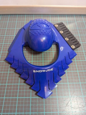 Snow Joe Ice Dozer 360 Ice & Snow Windshield Scraper Tool with Squeegee ...