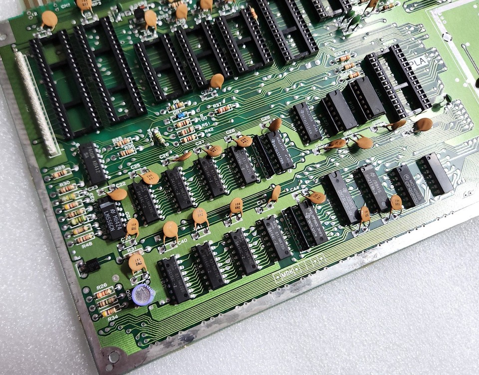 Commodore C64 Motherboard 250425 Working/Tested UPGRADE MODULATOR | eBay
