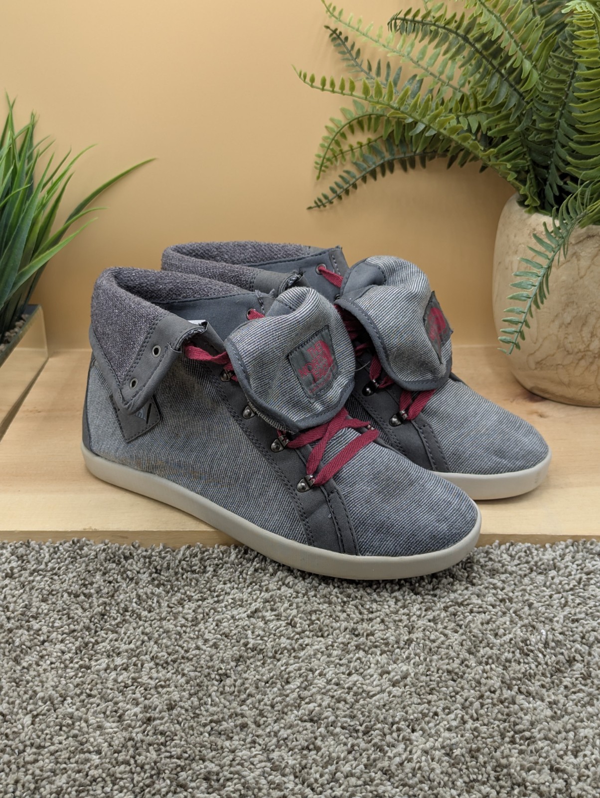 The North Face Base Camp Roll Down Shoes Women's Size… - Gem