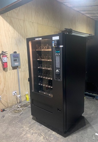 USI 3085 SNACK Vending MACHINE with Card Reader | eBay