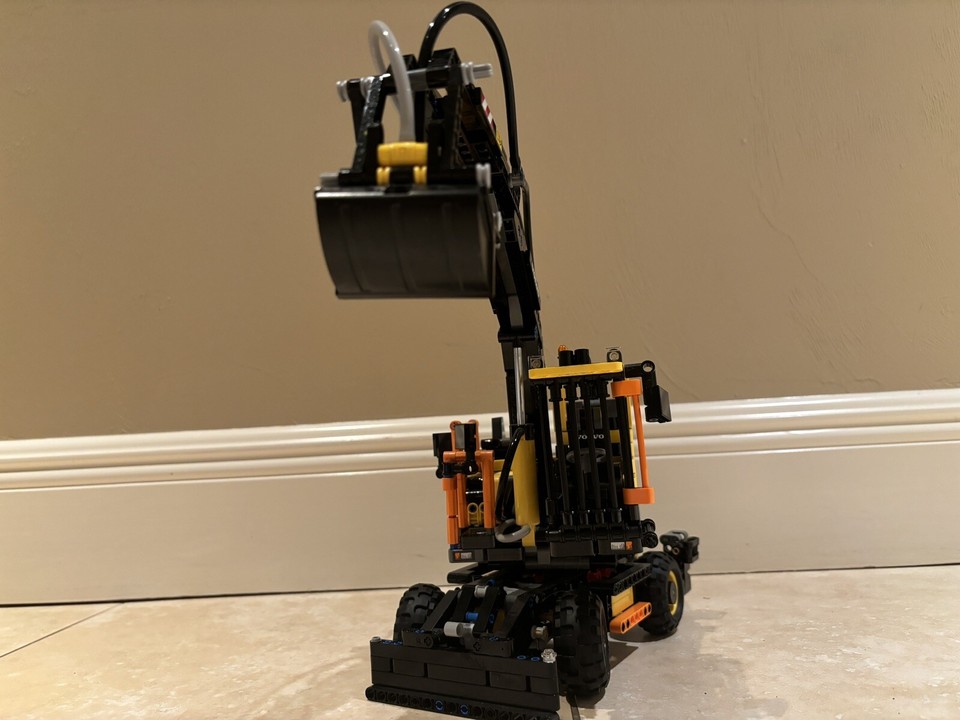 LEGO TECHNIC: Volvo EW160E (42053) 2in1 | 100% Complete 673419248761 | eBay