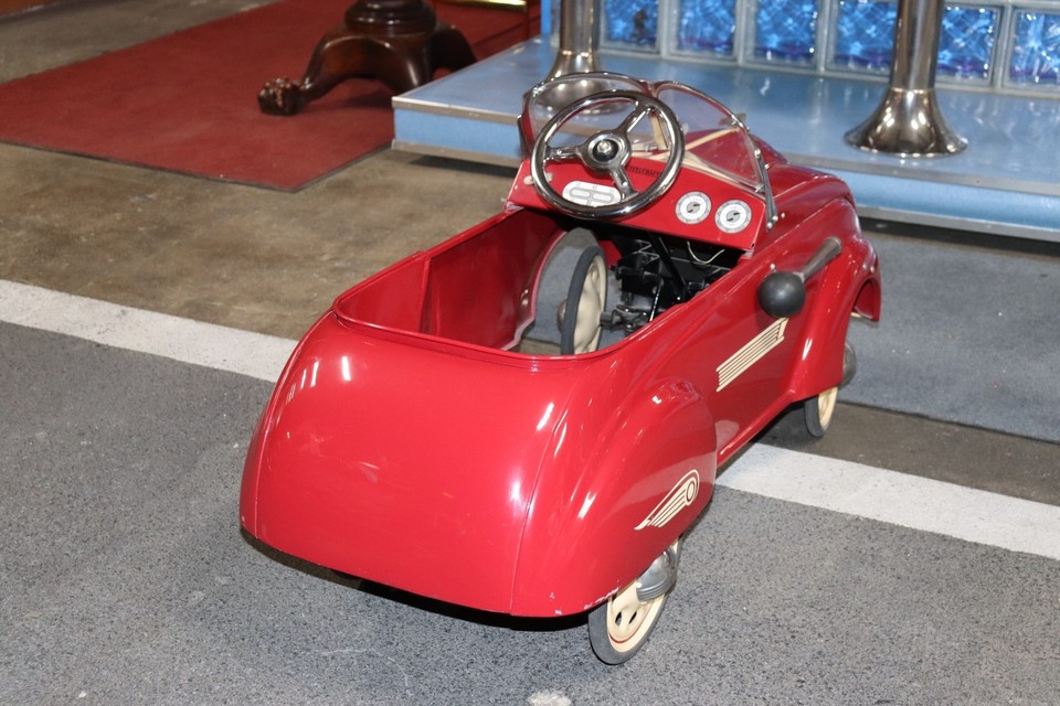 Vintage 1937-1939 Steelcraft Chrysler Airflow Pedal Car, Murray Ohio ...