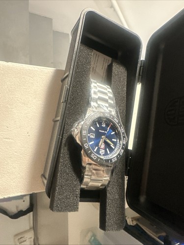 Luminox Men’s Stainless Steel Dive Watch – Swiss Made – Brand New in ...