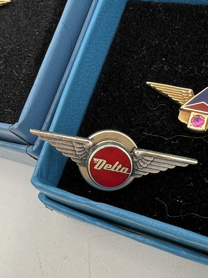 Vintage Delta Airline Employee Service Pins Sterling 10K Gold Diamond ...