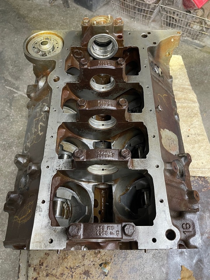 NOS GM Fitted 327 Engine Block 3959512 3970138 | eBay