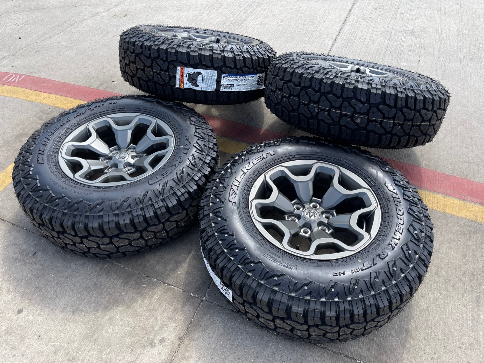 18" Dodge Ram 1500 TRX GRAY OEM 66002 wheels rims 35" tires FINAL 2024 ...