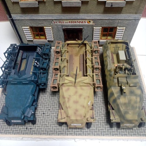 Tamiya 1 35 Sd Kfz 251 German Halftrack Set of 3 Vehicles Diorama ...