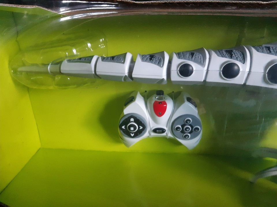 WowWee Roboraptor Remote Controlled. Brand New and Boxed never been ...