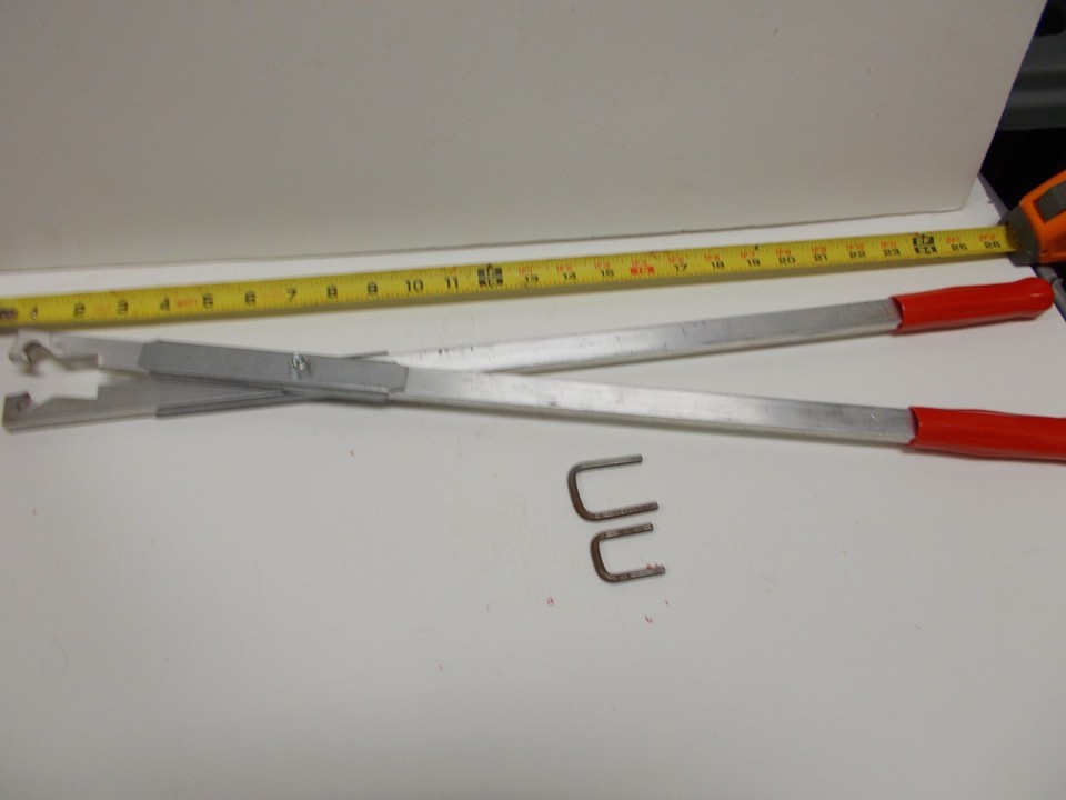 Sleepy Creek Body Grip Trap Setter (Trapping Supplies Conibear Safety ...