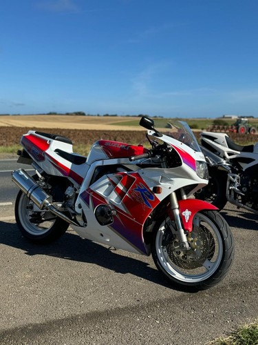 Suzuki GSXR 400 GK76A 1992 | eBay UK