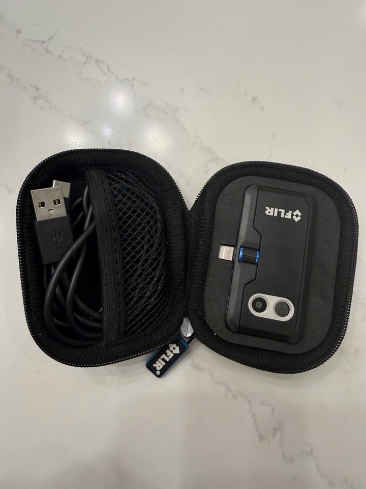 Flir iOS Lightning Thermal Camera Accessory Attachment with Case and ...