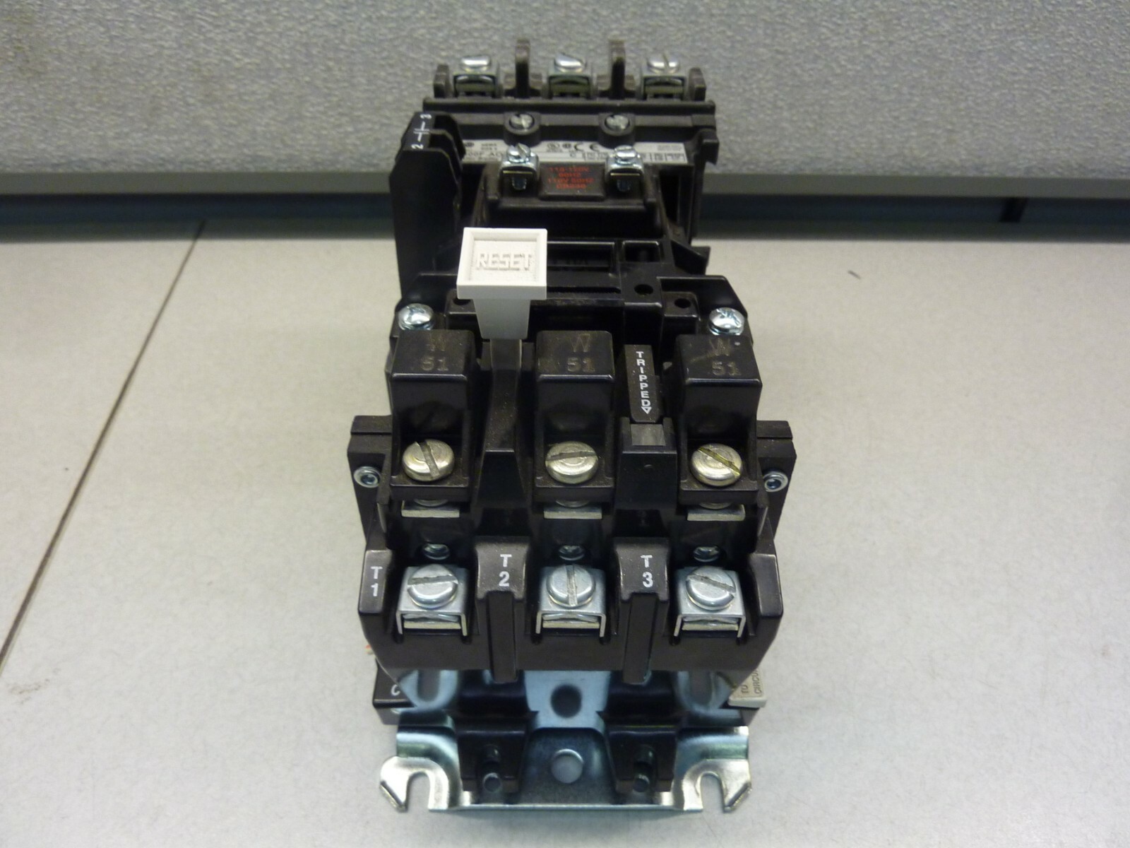 ALLEN BRADLEY 500F-AOD930 NEMA CONTACTOR SER C COIL-CB236 115/120V ...