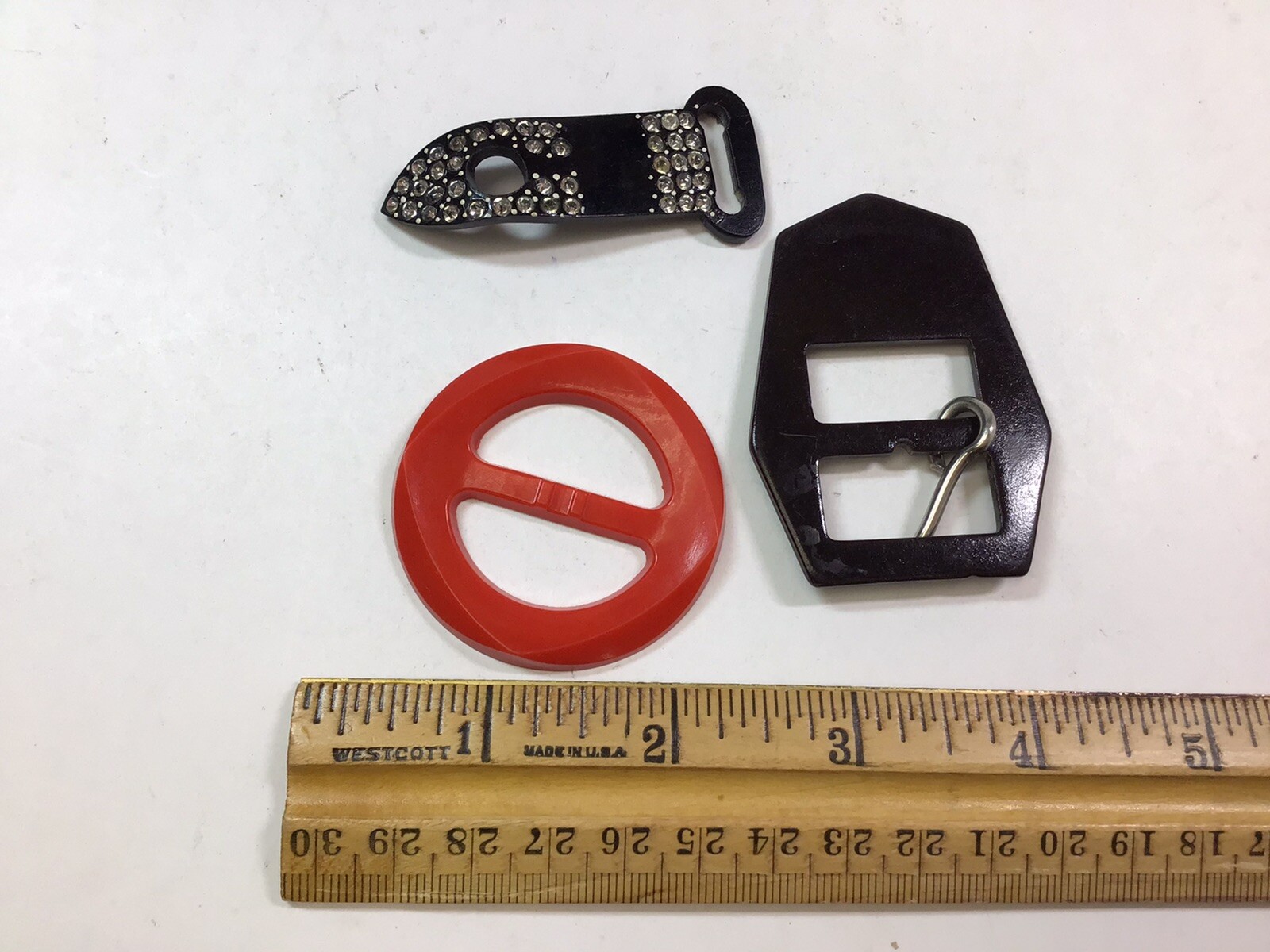 Lot Of 3 Vintage Plastic Belt Buckles Red Black Black With Rhinestone ...