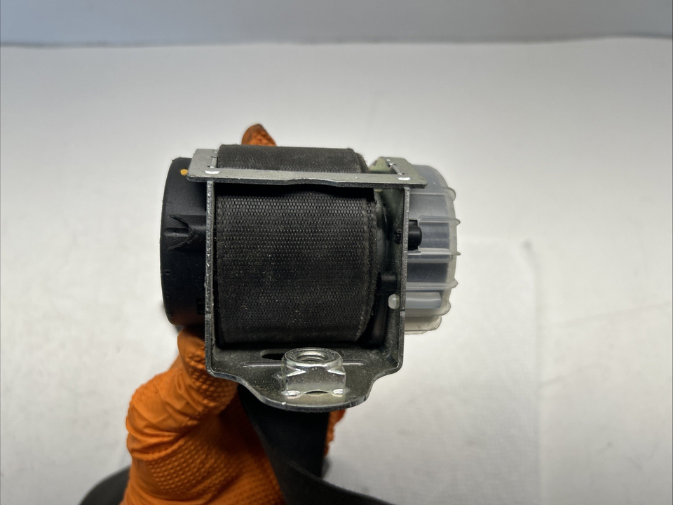 OEM Front Left Side Seat Belt Retractor 06-09 Range Rover Sport L320 ...