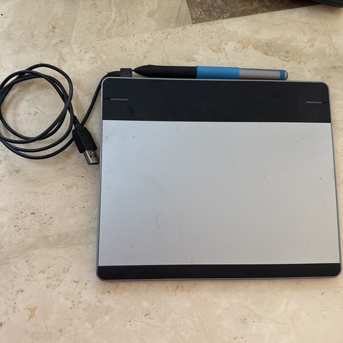 Wacom Intuos Tablet - Pen and Touch Small - Model CTH-480 | eBay UK