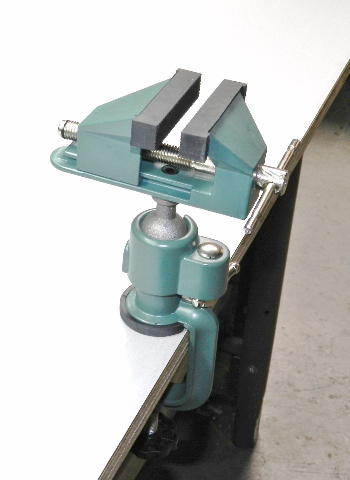 Work Bench Vise Swivel 3" Tabletop Clamp Vice Tilts Rotates 360 ...