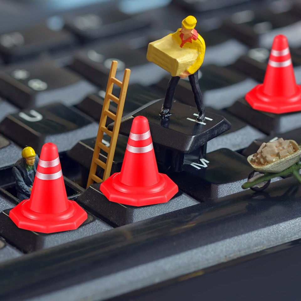 30pcs mini roadblock Tiny Safety Traffic Cone Mini Sports Training ...