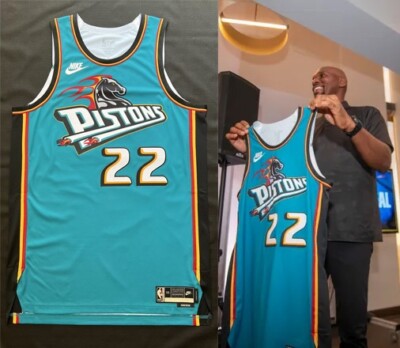 Detroit Pistons Team Nike Classic Authentic Jersey Jerry Stackhouse ...