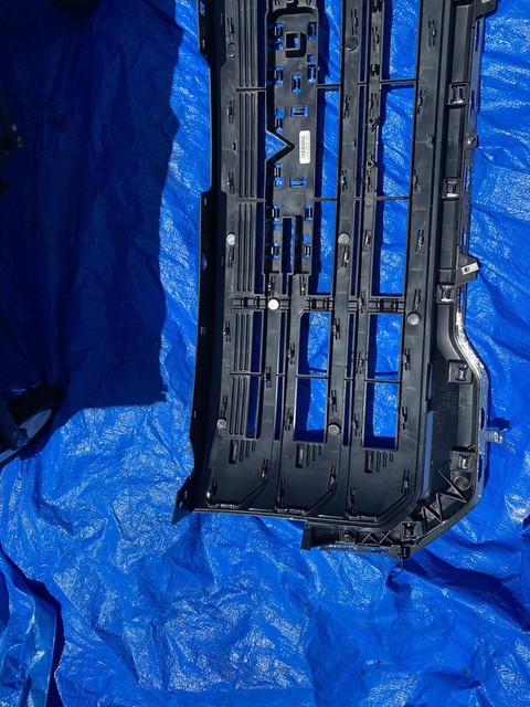 20 2020 GMC Acadia Front Grille Ghrome OEM 84805229 for sale online | eBay