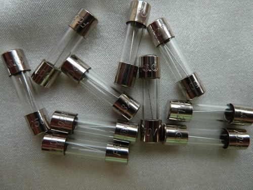 5 Amp F5A F5AL 250v Glass Fuse Fast Blow 20mm x 5mm - Pack of 10 UK ...