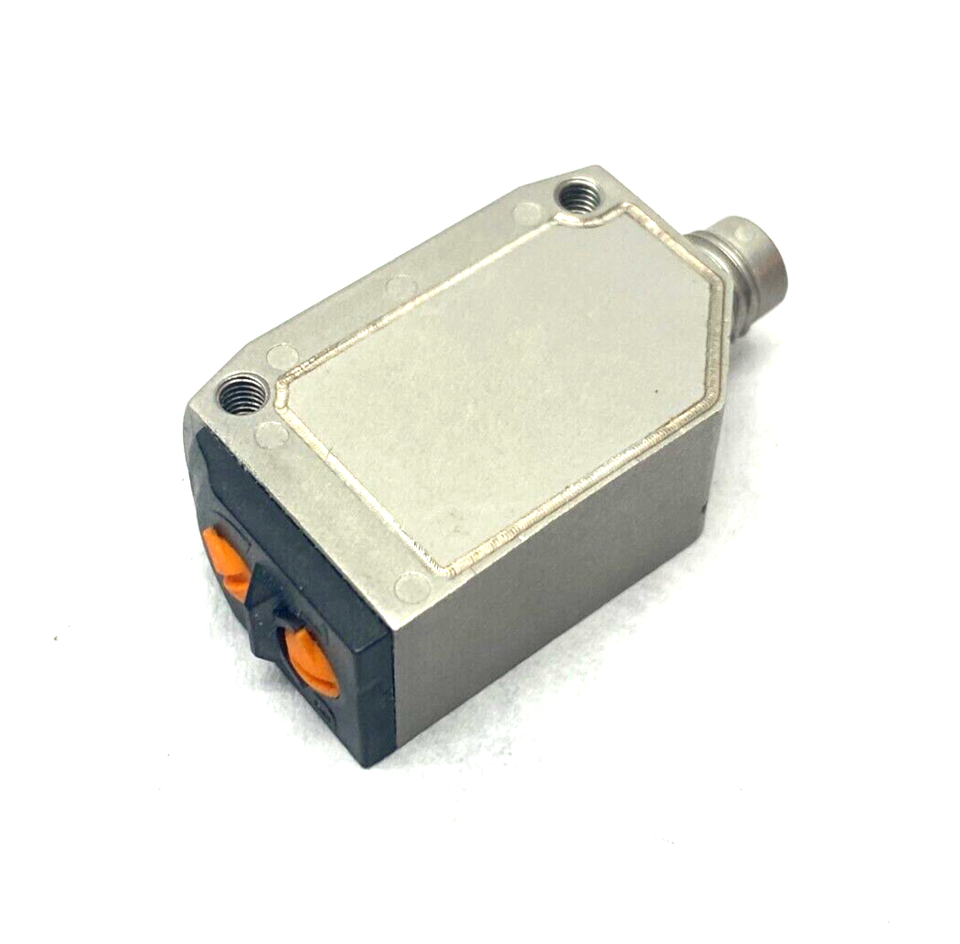 Ifm O6P303 Retro-reflective Sensor O6P-FPKG/AS/4P | eBay