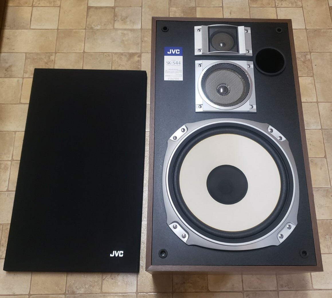 JVC Victor SK-S44 Standing Single 3-Way 3-Speaker System | Wired JVC Victor SK-S44 Standing Single 3-Way 3-Speaker System | Wired