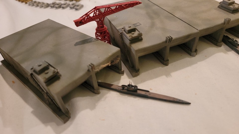 1/700 Scale German U-boat Pens And Submarine Set Models, Rough Shape | eBay