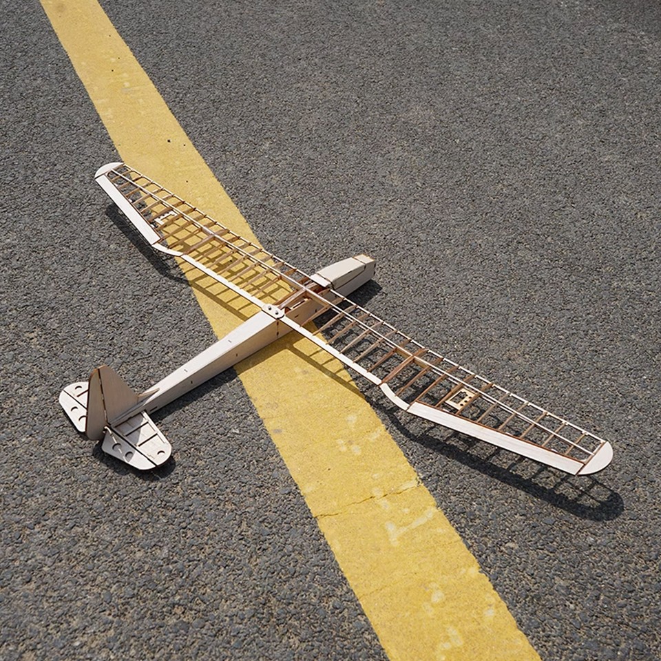 DIY Glider RC Aircraft Model Airplane Balsa Wood Fixed Wing DIY KIT ...