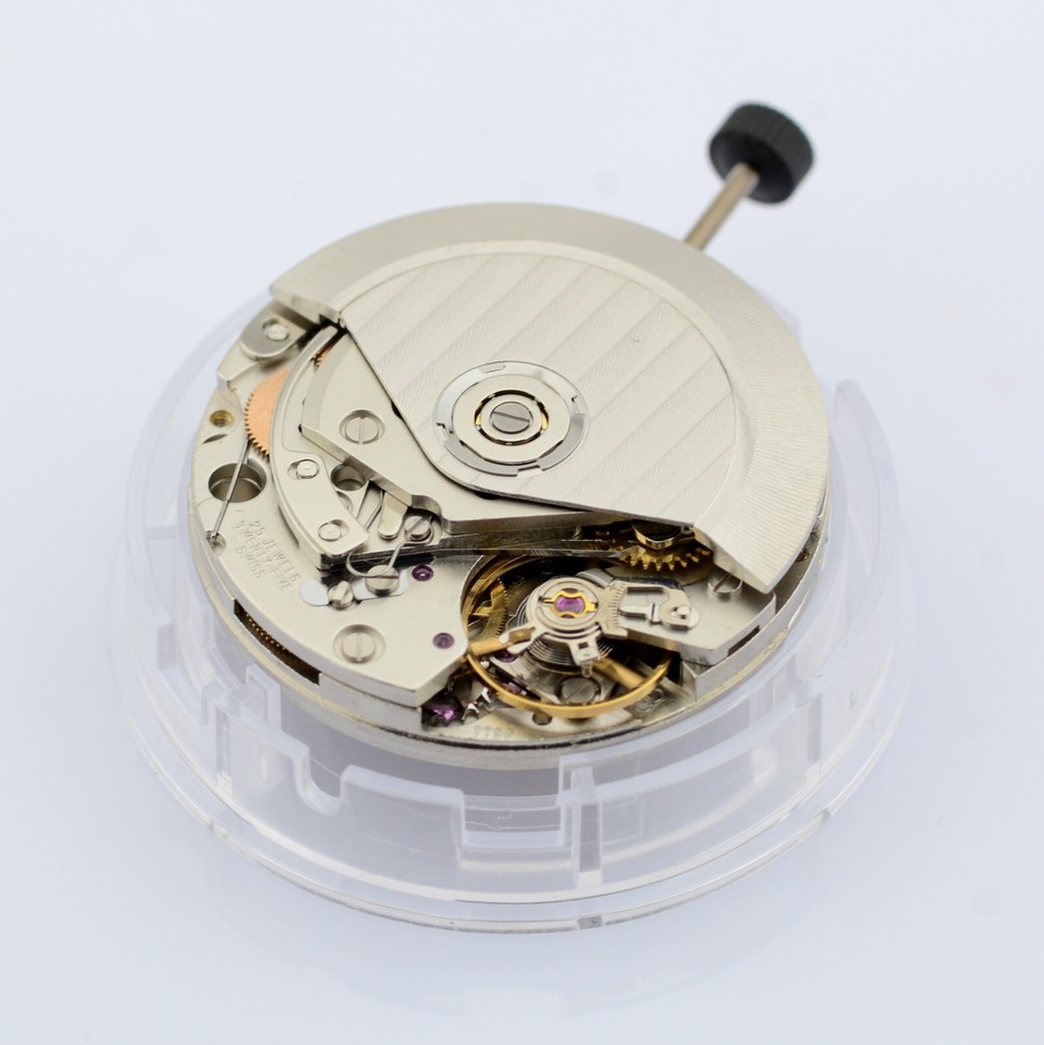 Swiss ETA VALJOUX 7750 25 Jewels Automatic Movement. Black, English Day ...
