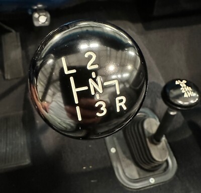 SM465 Black Billet Aluminum Transmission Shift Knob 3/8-24 Version 1 ...