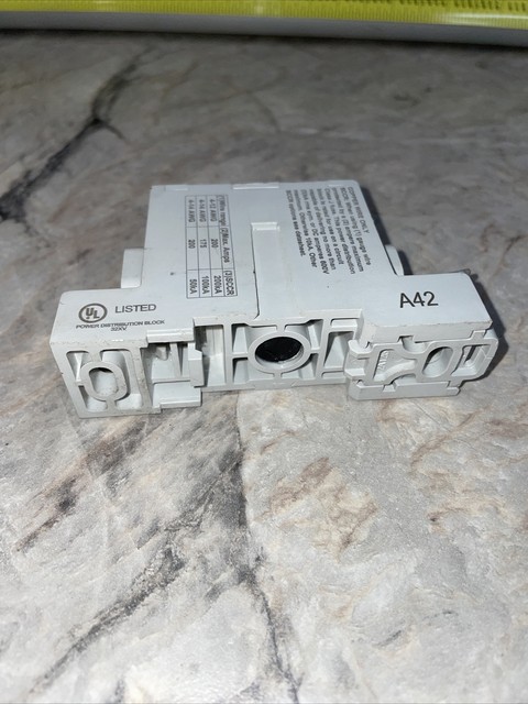 () Bussmann Pdbfs220 Cu7 Power Distribution Block 600v 175a for sale ...
