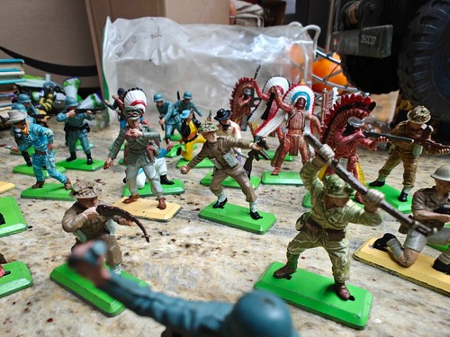 Britain’s Toy Soldiers WW2, Cowboys And American Indians | eBay