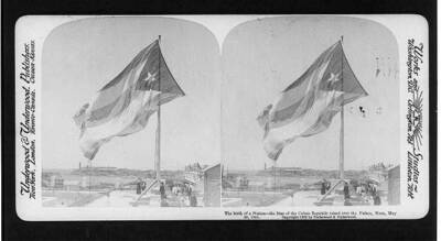The birth of a nation - the star flag of the Cuban Republic raised ...