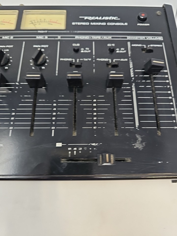 Realistic Stereo Mixing Console Model 32-1200B Powers Up | eBay