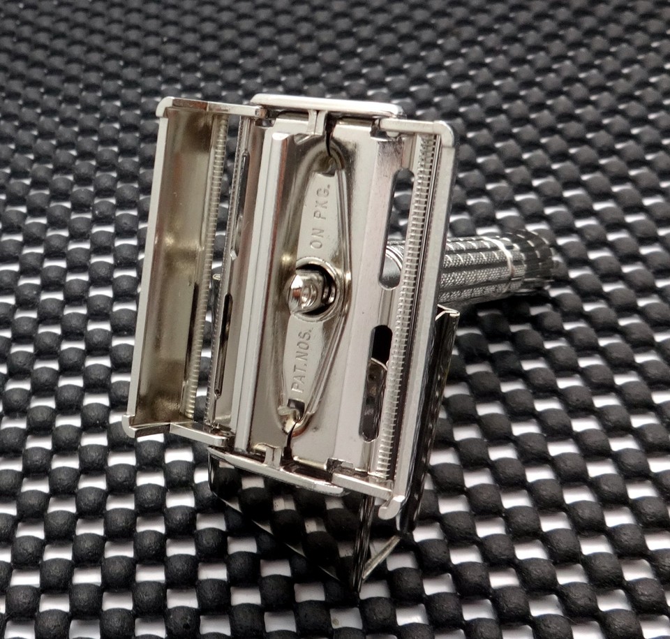 Vintage 1957 Gillette Flare Tip Super Speed DE Safety Razor C2 Stunning ...