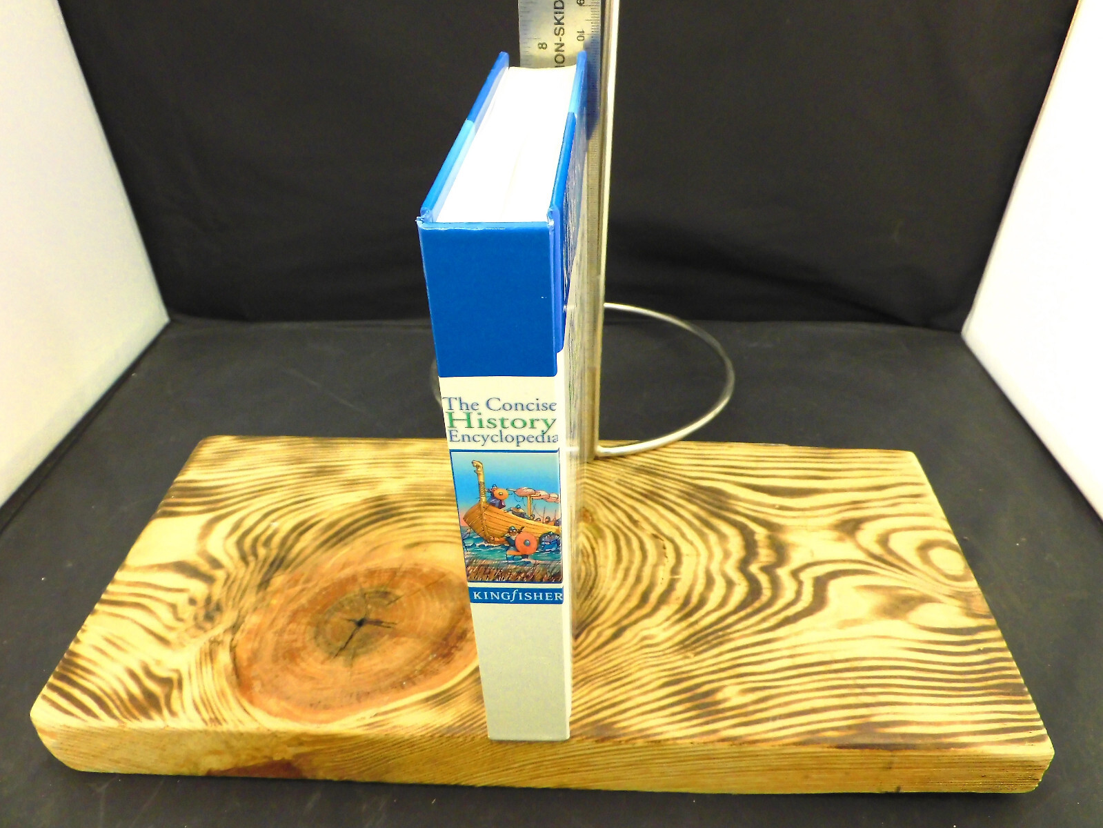 The Concise Ser.: The Concise History Encyclopedia by Editors of ...