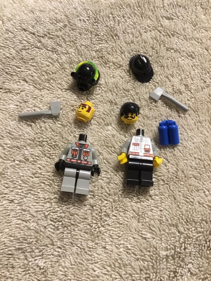 LEGO Town: Fire Fighters' Lift Truck (6477) - Box and Instructions ...