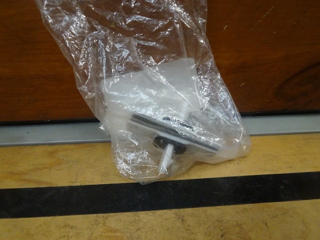 Lexus Toyota OEM Is350 Front Bumper Grille Grill-park Sensor Retainer ...