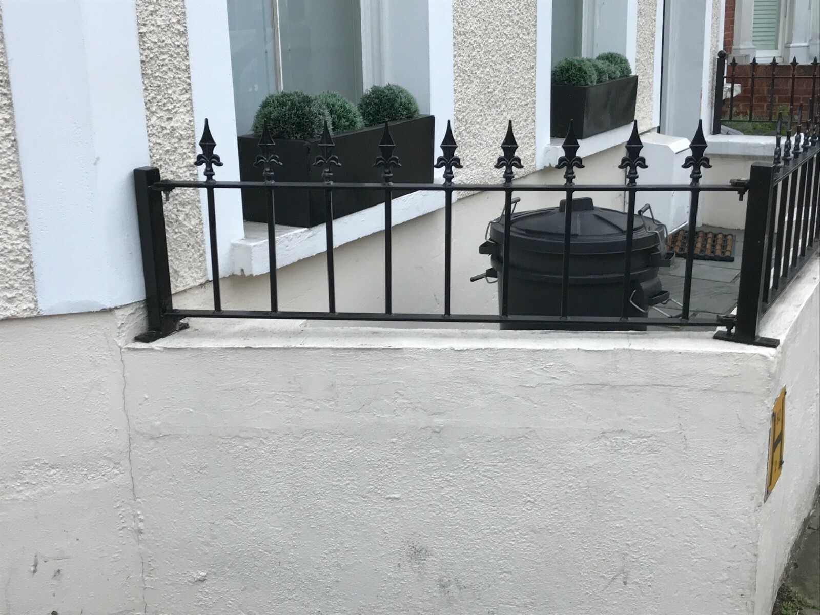 Metal Fencing, low wall steel railing all sizes available Made to order ...