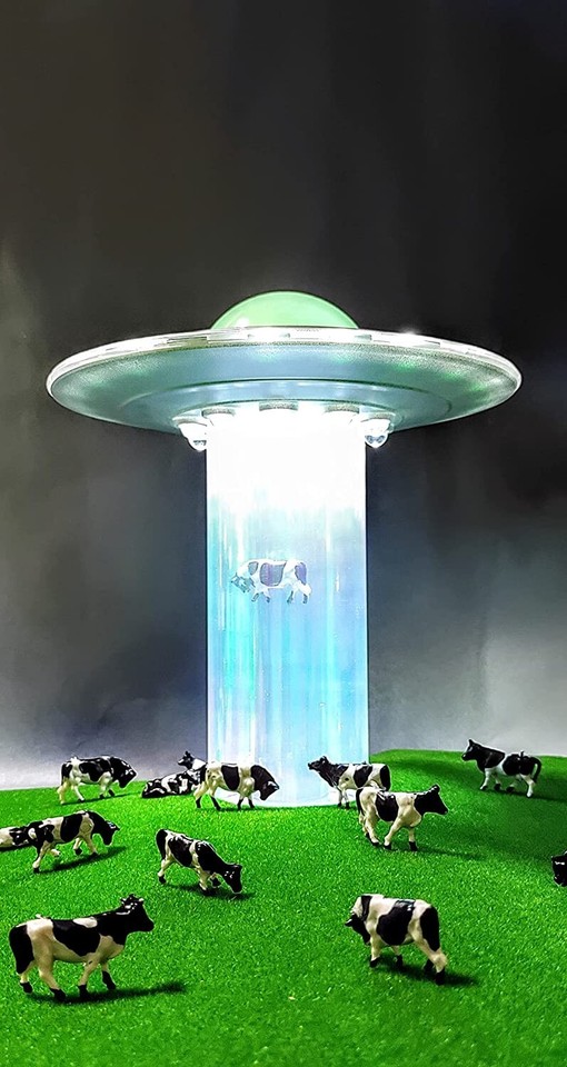 UFO Model Cow Abduction Alien Decoration Area 51 UFO Lamp Spacecraft ...