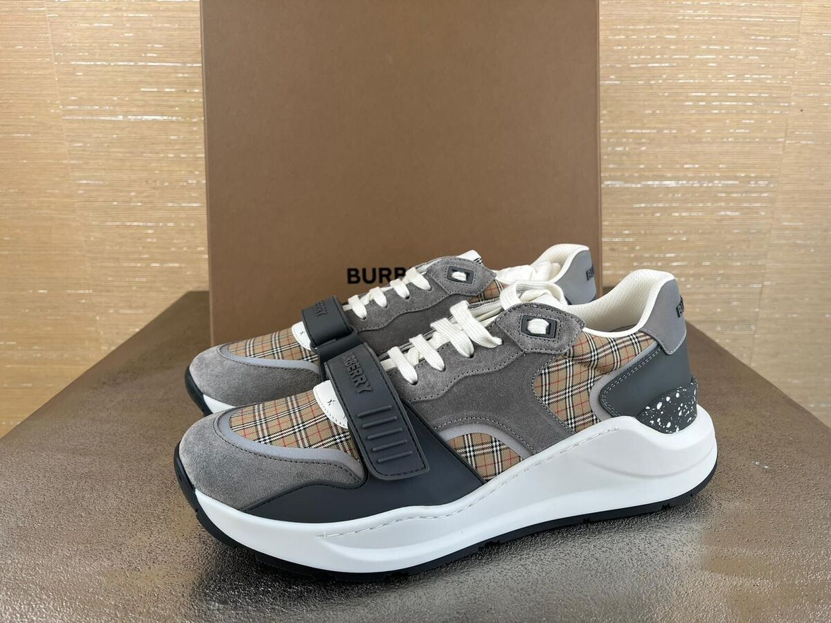 Burberry , Low Top Strap Sneakers in Archive Beige BNIB 45 Burberry , Low Top Strap Sneakers in Archive Beige BNIB 45