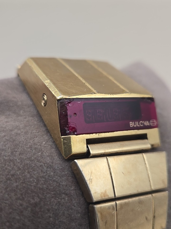 Vintage 1970s Bulova Computron Mens Red LED wristwatch | eBay