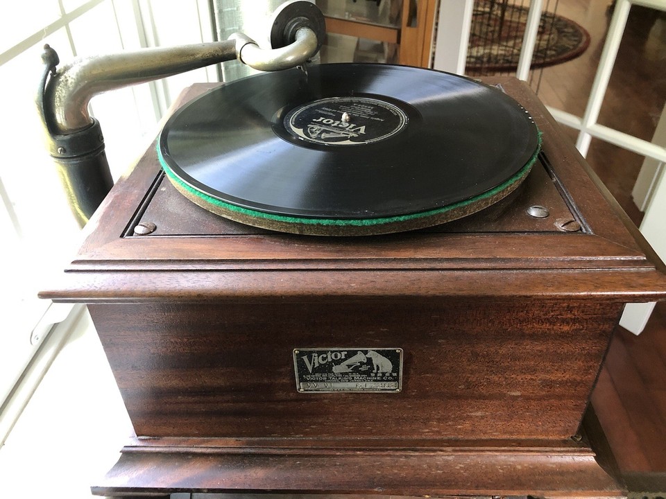 Victor Victrola Model VV-VI Tabletop Talking Machine Phonograph With ...