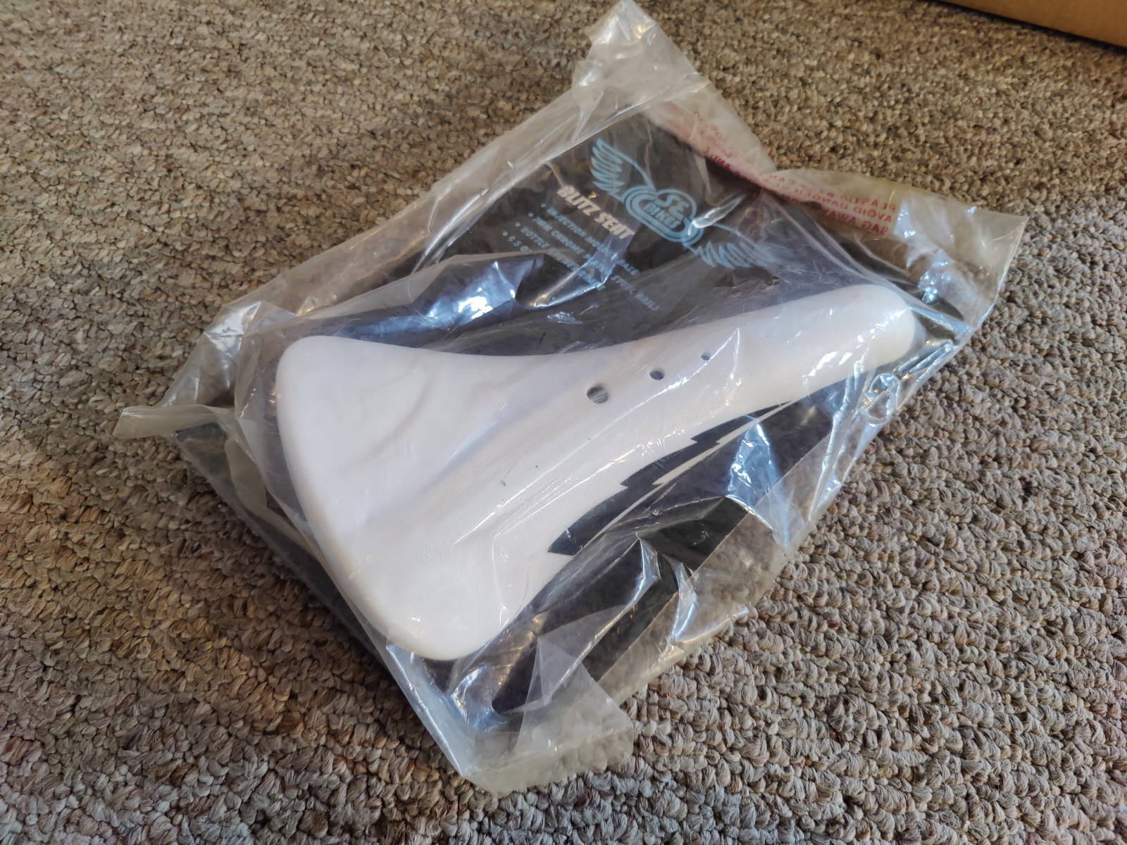 SE Racing Blitz old school BMX bicycle style seat with Lightning Bolt ...